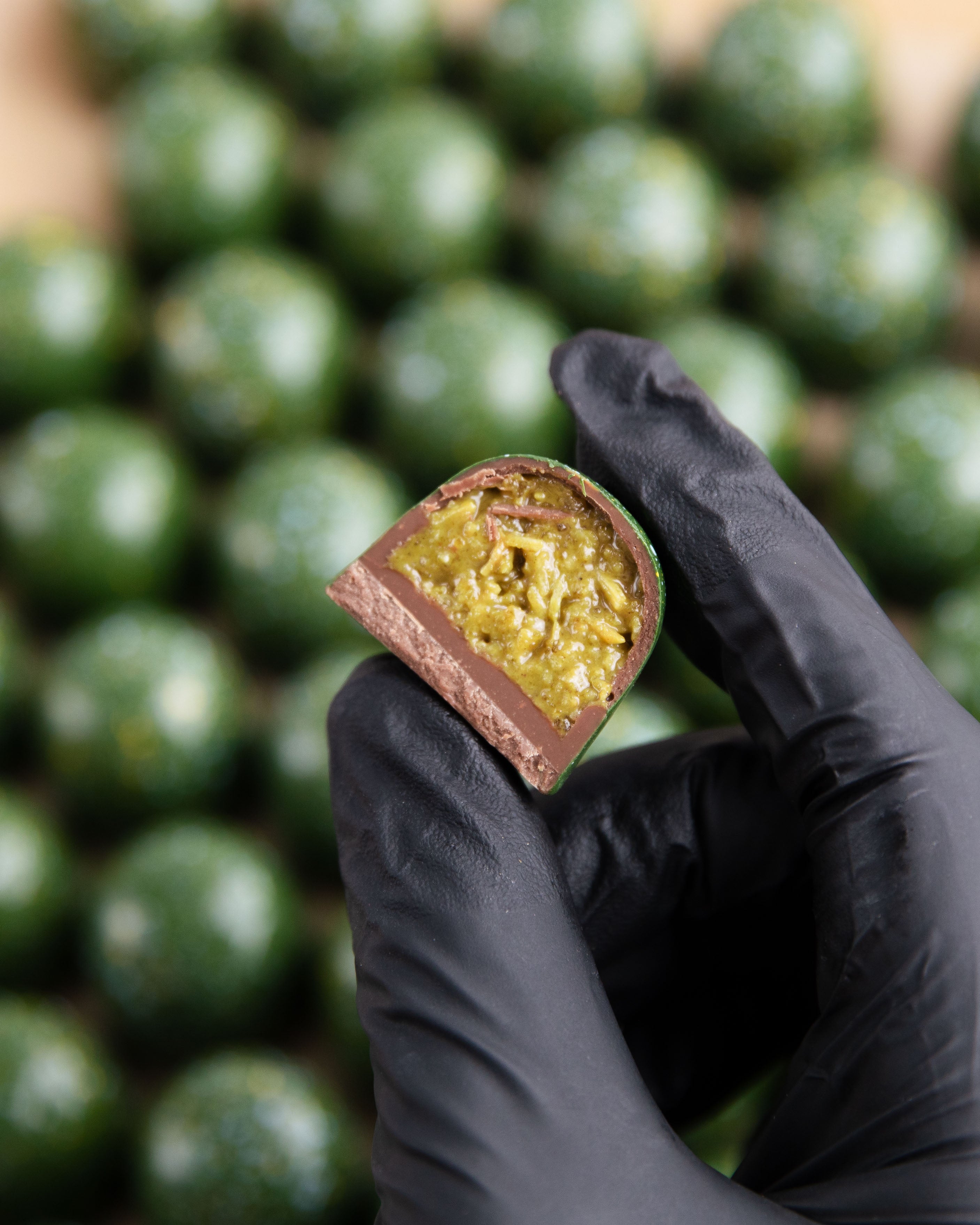 6 Piece Pistachio Knafeh Bonbons – HouseofChocolate